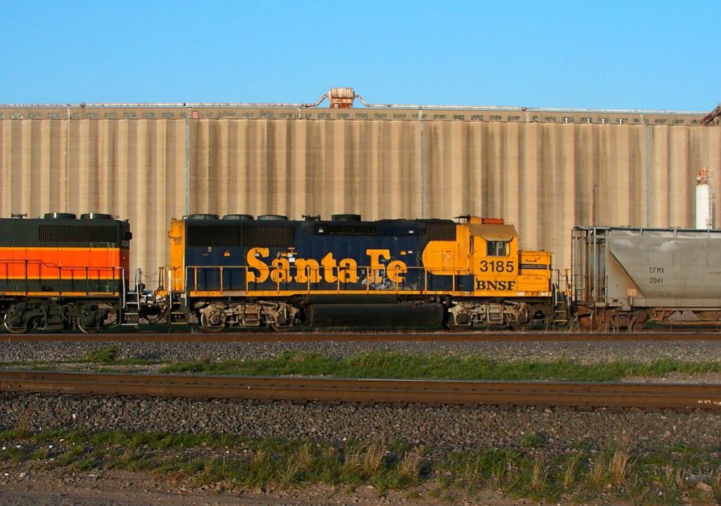 BNSF 3185
